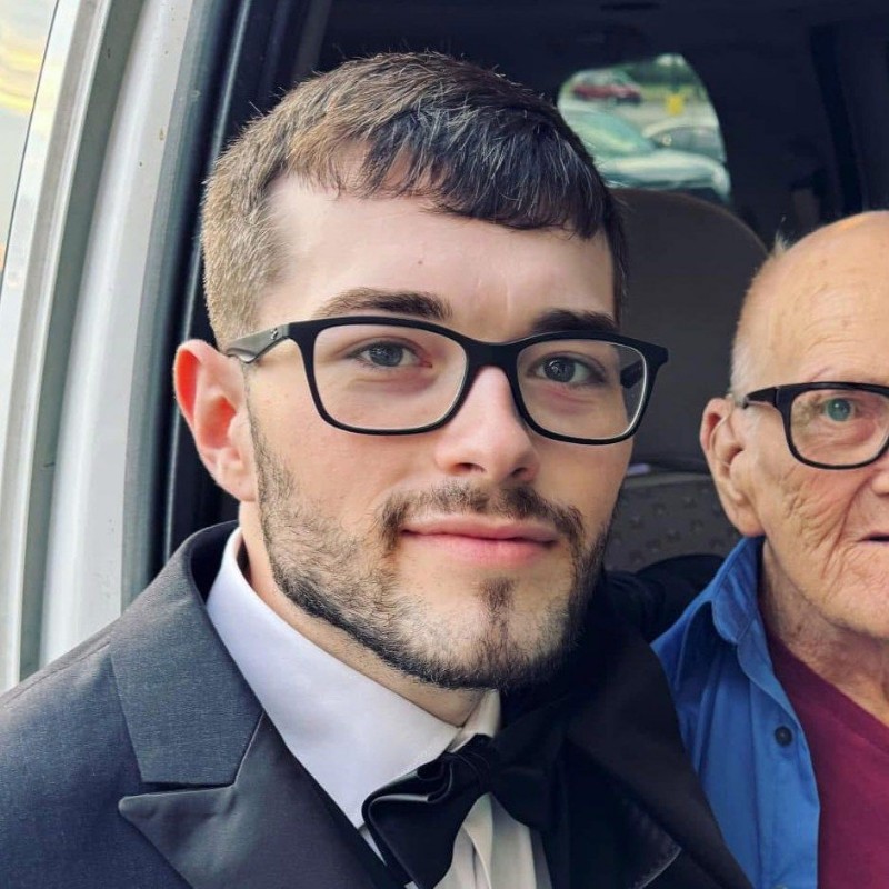 Brandonbmr 😈 (@brandonbmr) | Snapchat Stories, Spotlight & Lenses