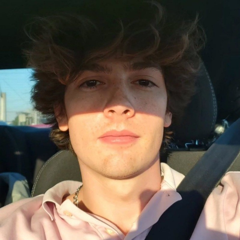 Brandon (@brandonnlucasss) | Snapchat Stories, Spotlight & Lenses