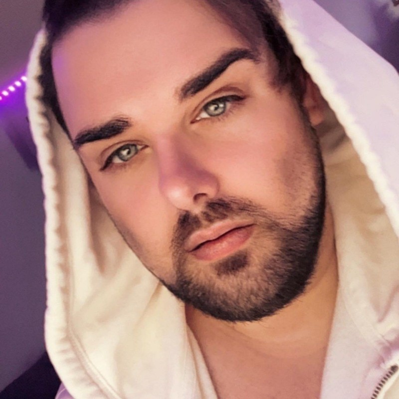 BrandonScene (@brandonscene) | Snapchat Stories, Spotlight & Lenses