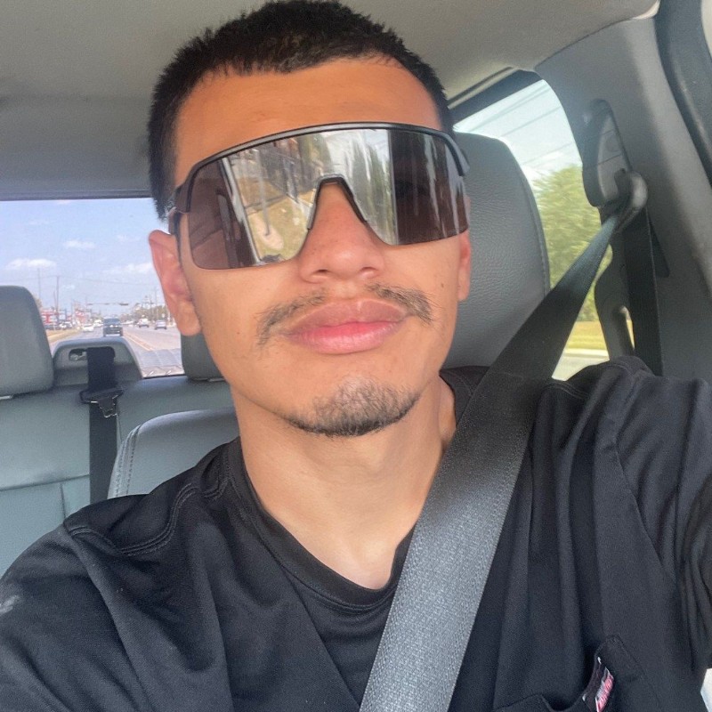 Brandon (@brandontrack9) | Snapchat Stories, Spotlight & Lenses