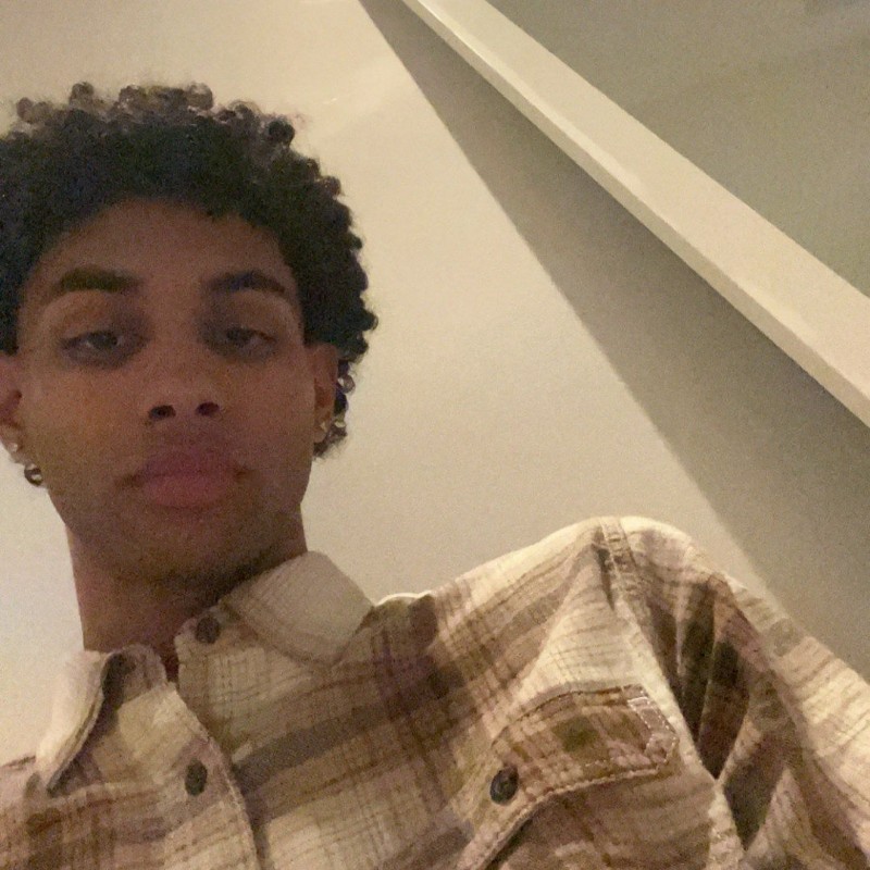 Brandon🧘🏾‍♂️ (@brandontrends) | Snapchat Stories, Spotlight & Lenses