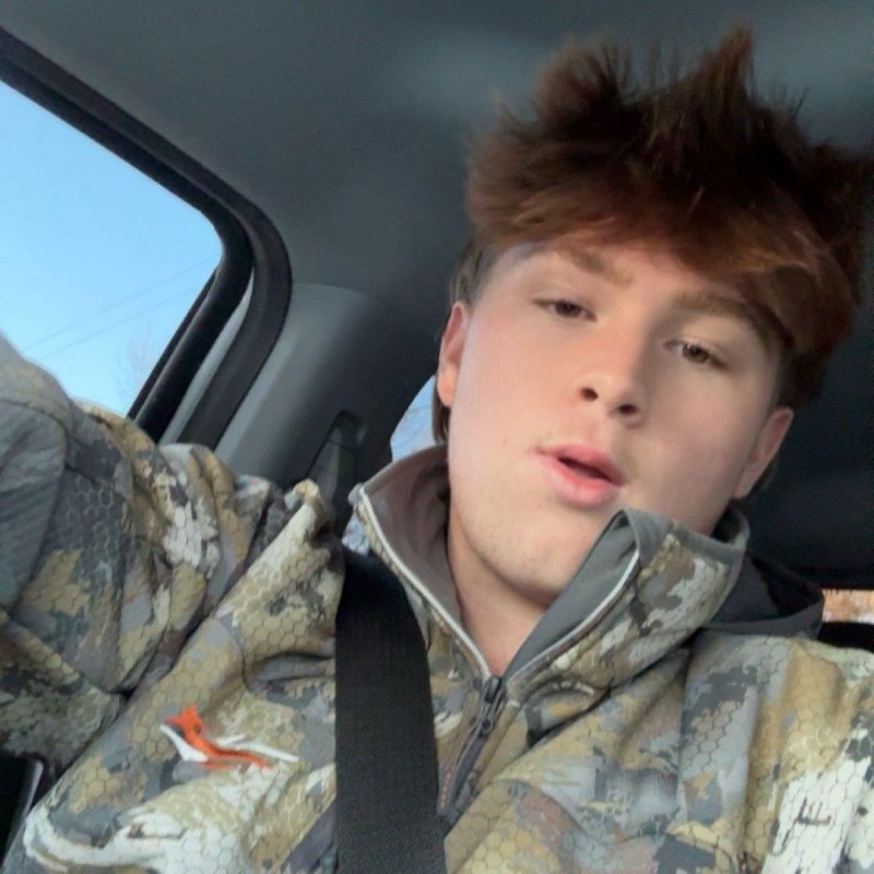 Brayden🏈⚾️🐯 (@bray.t22) | Snapchat Stories, Spotlight & Lenses