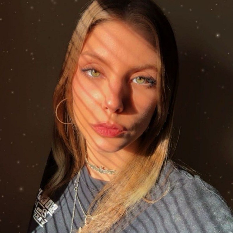 Brit (@bri_baeby) | Snapchat Stories, Spotlight & Lenses