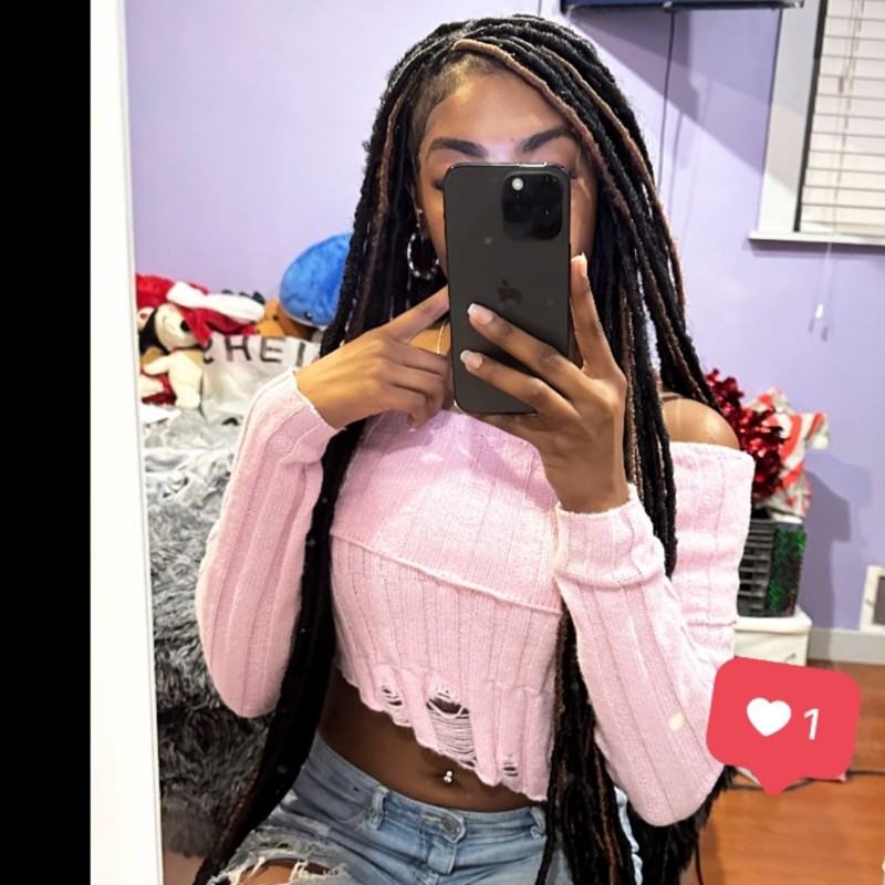 brii💋. (@bristired) | Snapchat Stories, Spotlight & Lenses