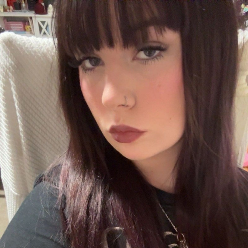 bry :) (@bryannaharcrow) | Snapchat Stories, Spotlight & Lenses