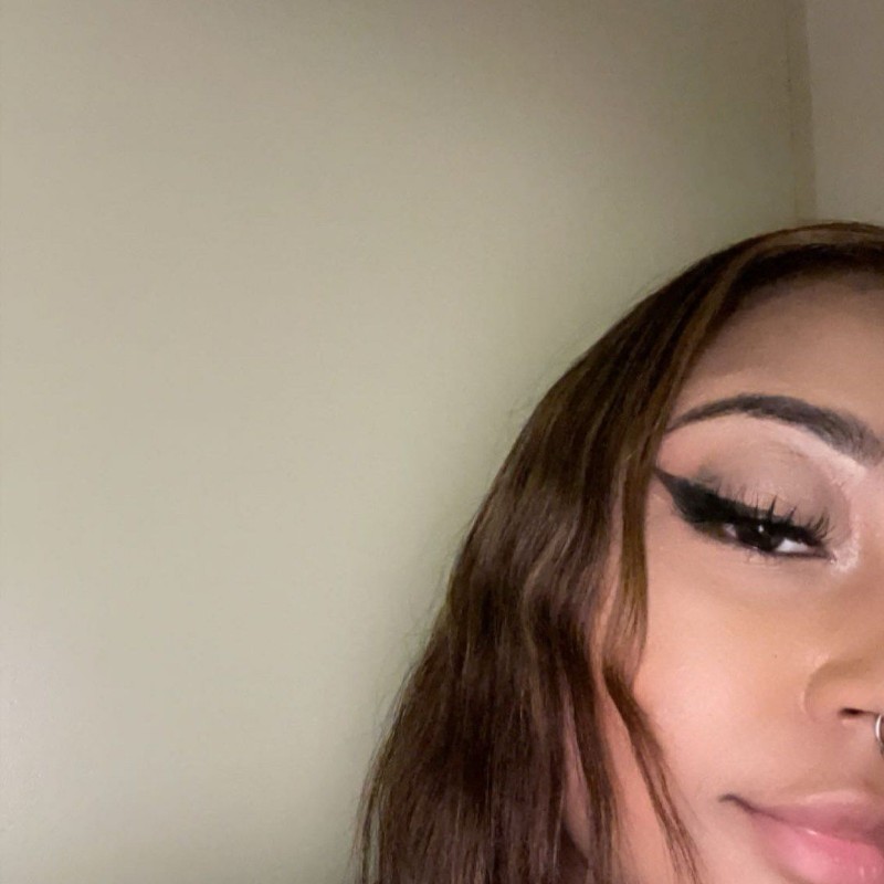 Bry (@brymerri) | Snapchat Stories, Spotlight & Lenses