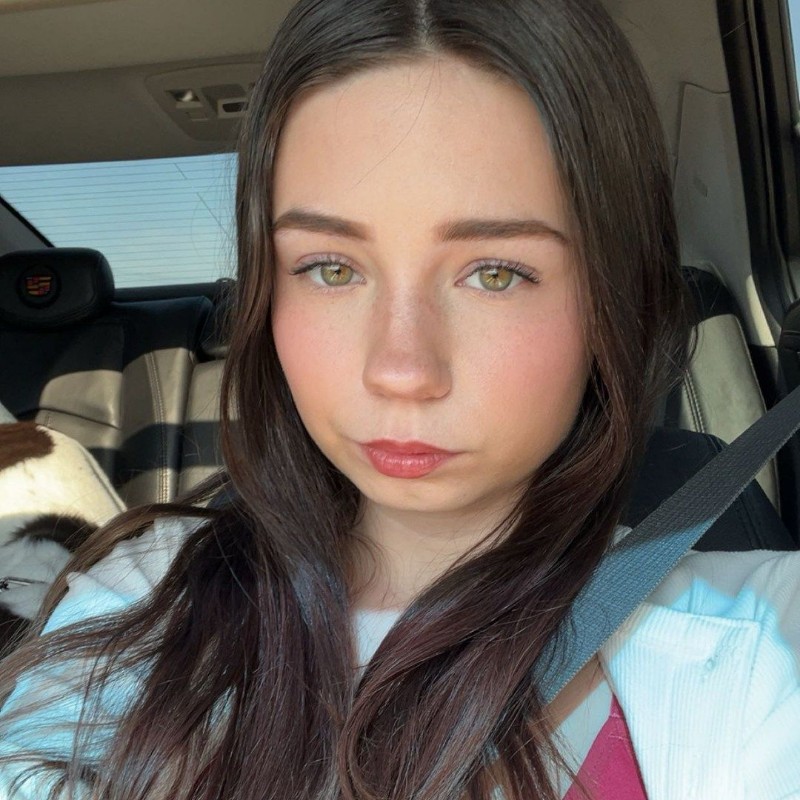 Katelynn;) (@buchlikatelynn) | Snapchat Stories, Spotlight & Lenses