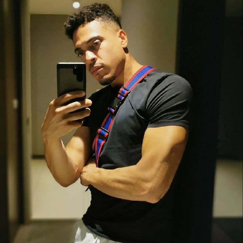 cesar moreno (@c_sar211) | Snapchat Stories, Spotlight & Lenses