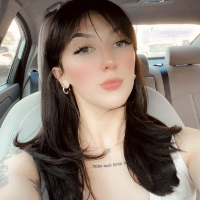 caitlin ashley🤍 (@caitlin_all) | Snapchat Stories, Spotlight & Lenses