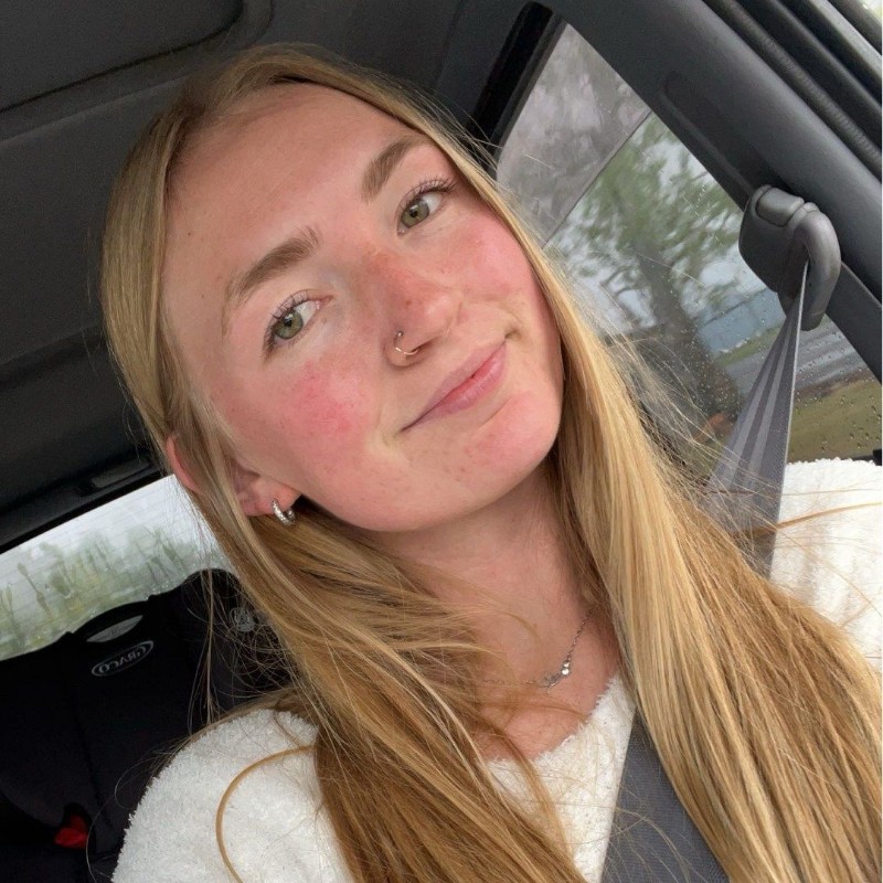 Caitlin Baker (@caitlinb_24) | Snapchat Stories, Spotlight & Lenses