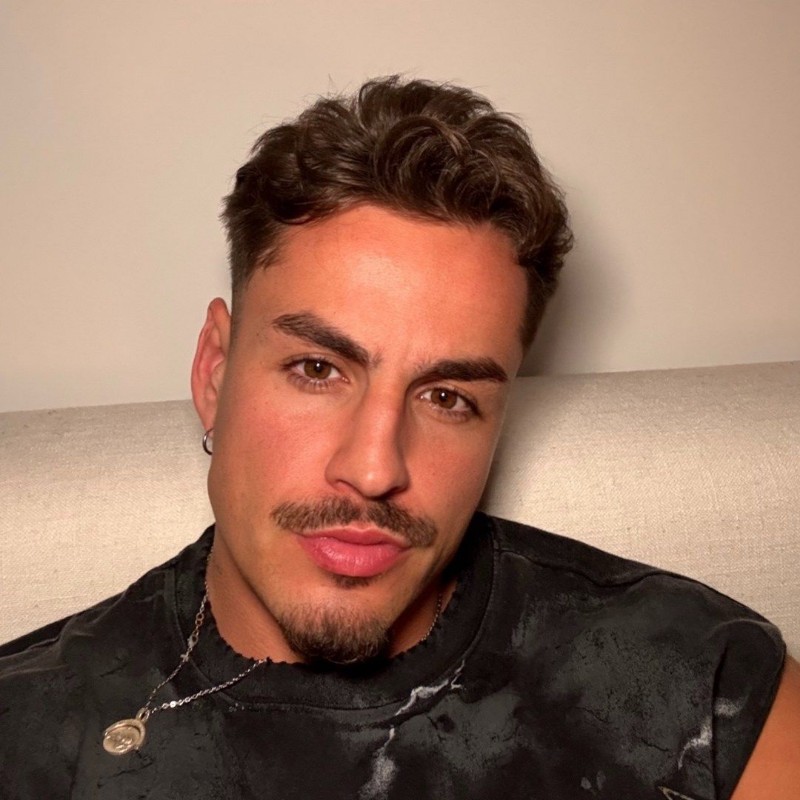 Romeo May (@callmeromeomay) | Snapchat Stories, Spotlight & Lenses