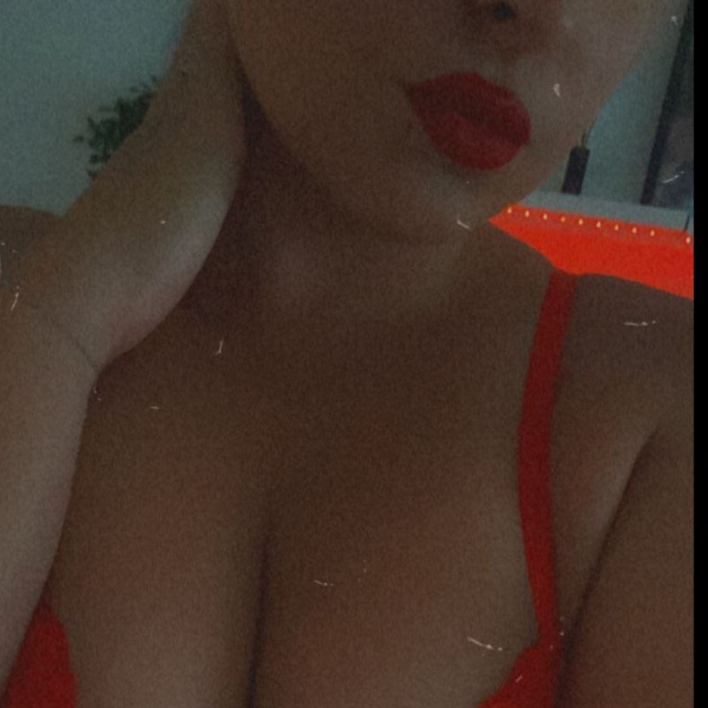 Candi_feet Feet (@candifeet) | Snapchat Stories, Spotlight & Lenses