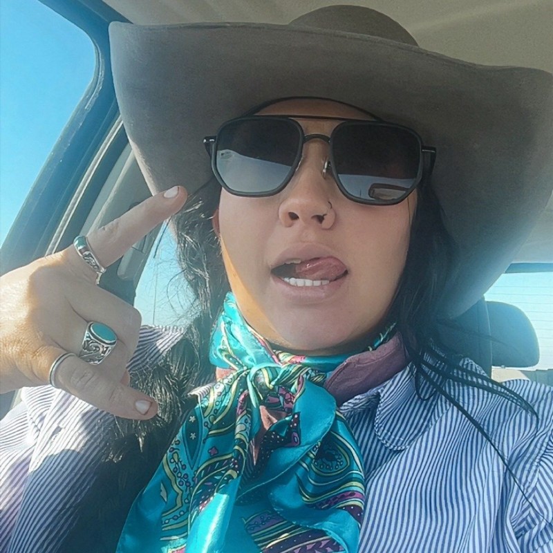 Carley Farmer (@carley_farmer) | Snapchat Stories, Spotlight & Lenses