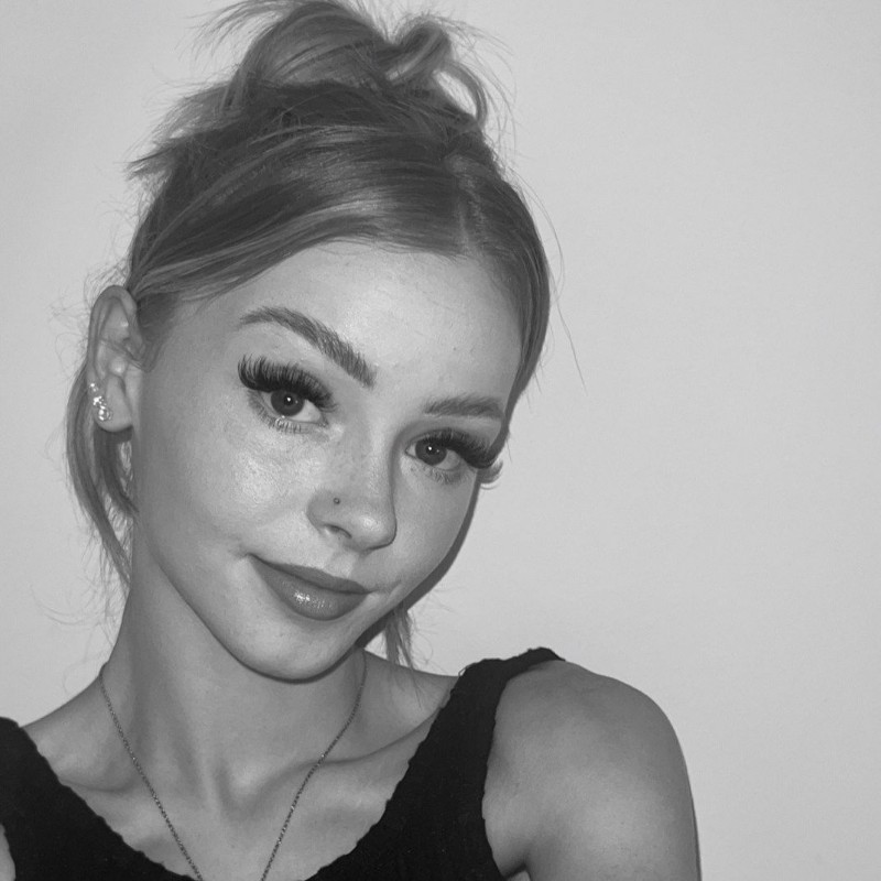 Carley W (@carley_wayland) | Snapchat Stories, Spotlight & Lenses