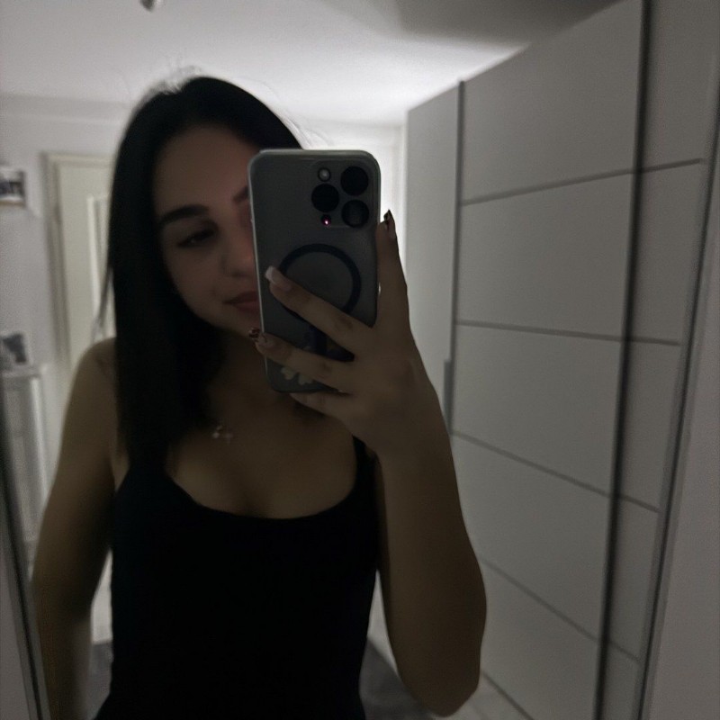 Carlotta💞 (@carlotta_s56) | Snapchat Stories, Spotlight & Lenses