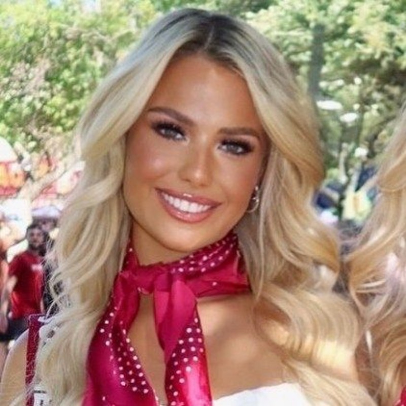 Caroline Wilson (@carolinew1215) | Snapchat Stories, Spotlight & Lenses