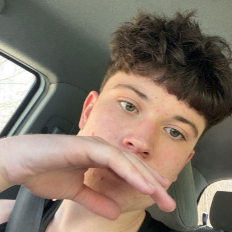 Carson Anderson (@carson_a3344) | Snapchat Stories, Spotlight & Lenses