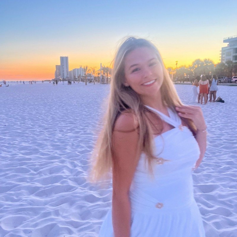 Carsyn Berard (@carsyn.raeee) | Snapchat Stories, Spotlight & Lenses