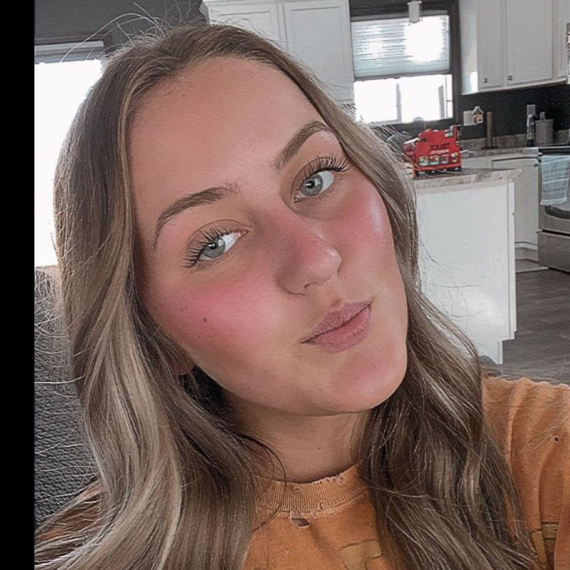 Cassandra Knudsen(@cass.knudsen) | เรื่องราว Snapchat ตลอดจน Spotlight ...