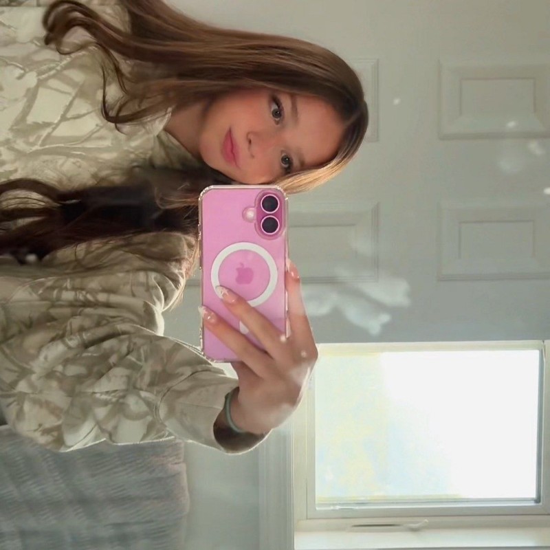 cassidy (@cassidy_esteban) | Snapchat Stories, Spotlight & Lenses