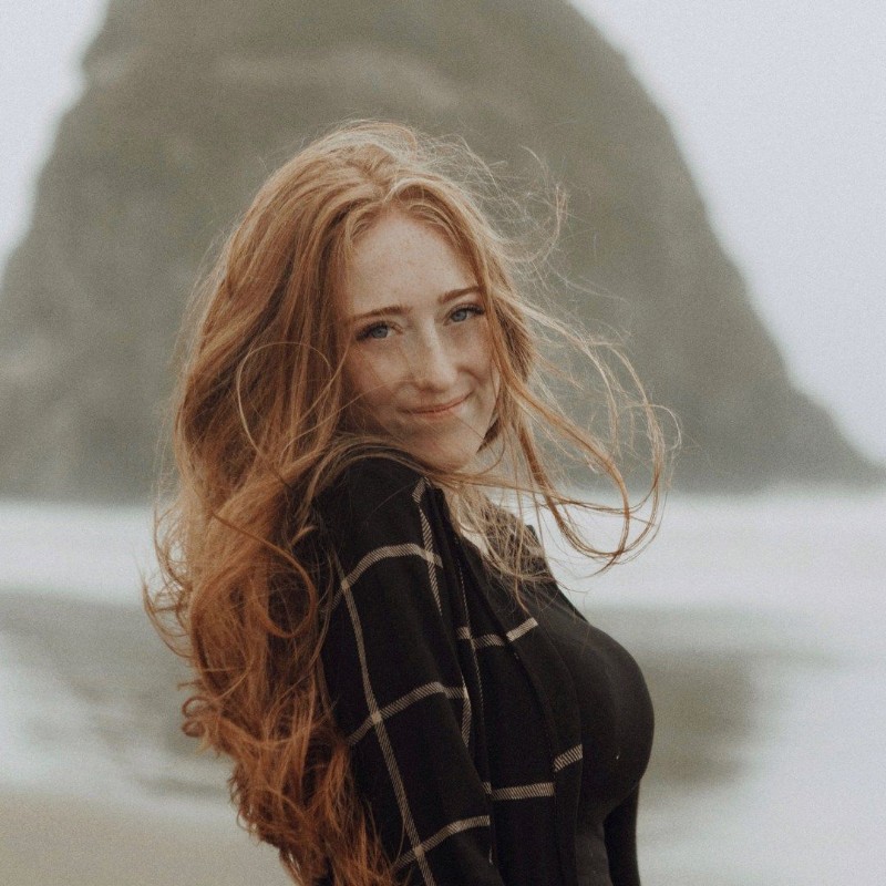 Cass (@cassieamonroe) | Snapchat Stories, Spotlight & Lenses