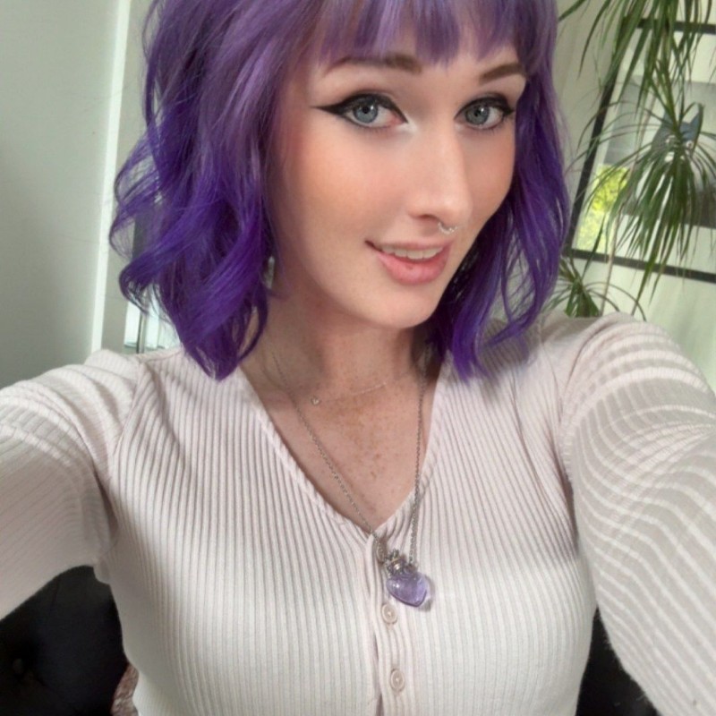 Cassie-Anne (@cassieannelove) | Snapchat Stories, Spotlight & Lenses
