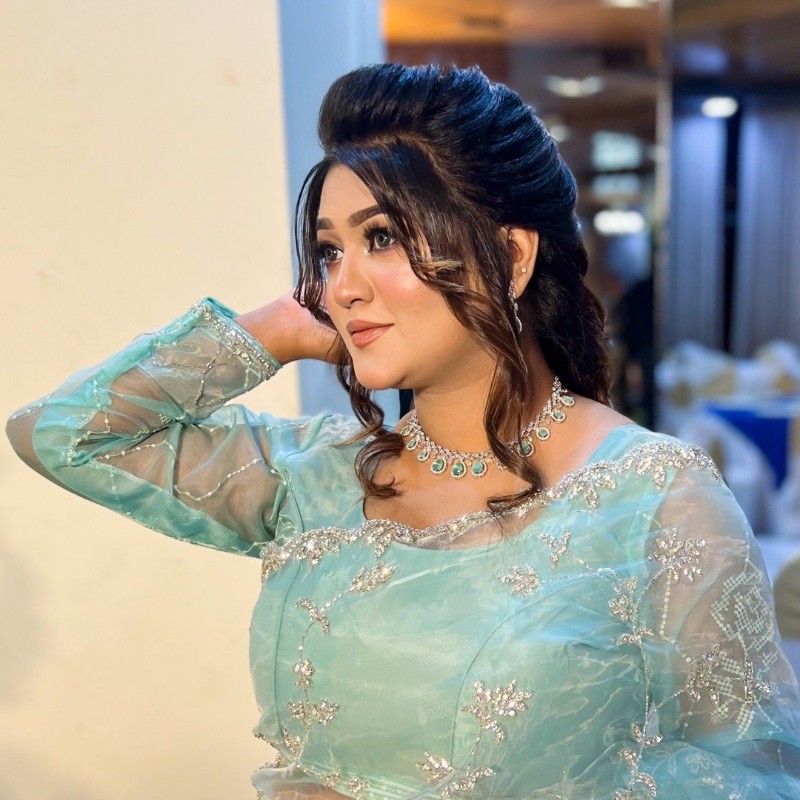 Catherine Kheya (@catherine_kheya) | Snapchat Stories, Spotlight & Lenses