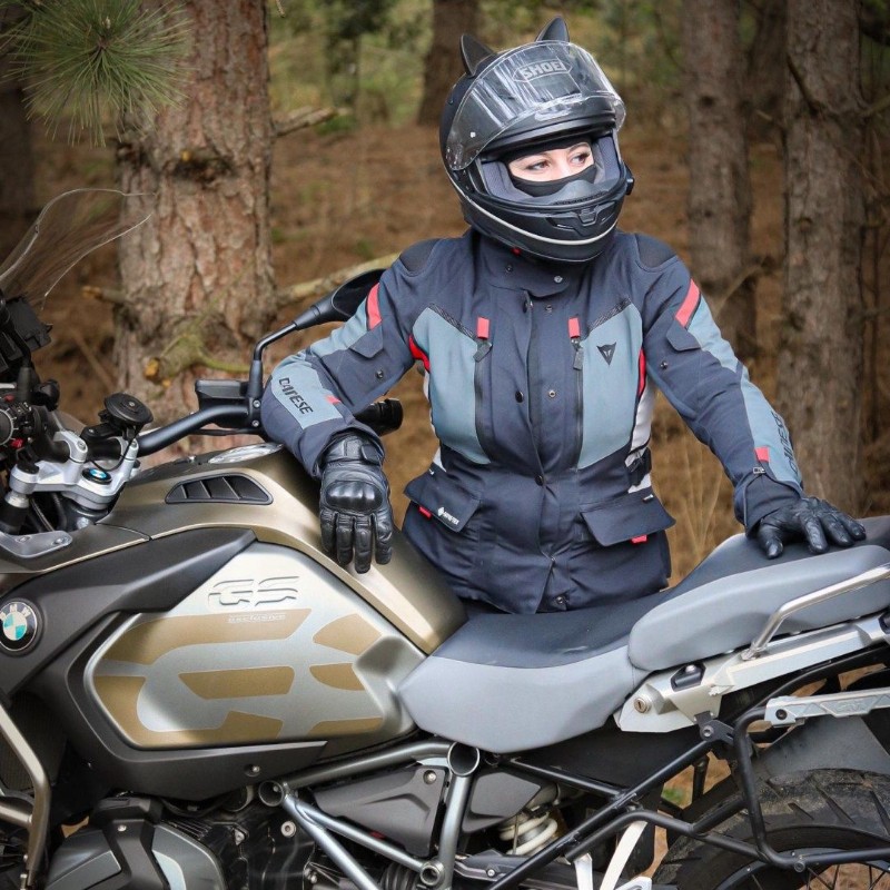 Cat Rider ADV 🏍 (@catriderparis) | Snapchat Stories, Spotlight & Lenses