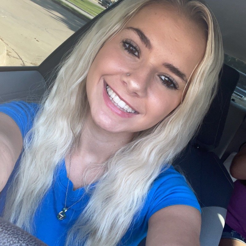 Caylee👀 (@cayleebm) | Snapchat Stories, Spotlight & Lenses