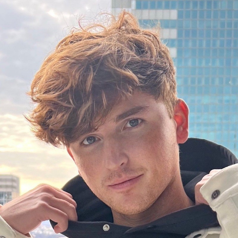 Caylus (@caylusqc) | Snapchat Stories, Spotlight & Lenses