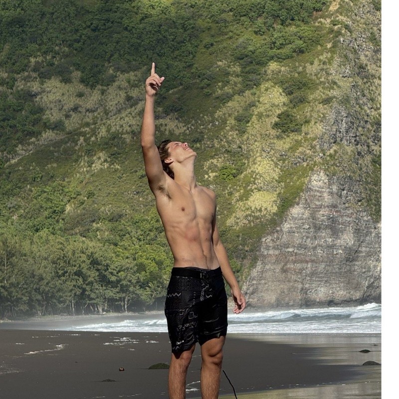 Caleb Coffee (@ccalebcoffee) | Snapchat Stories, Spotlight & Lenses