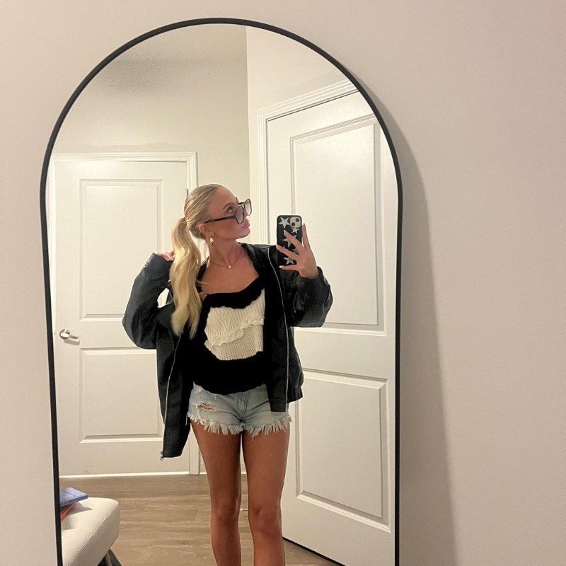 Celia Braud (@celia_braud) | Snapchat Stories, Spotlight & Lenses