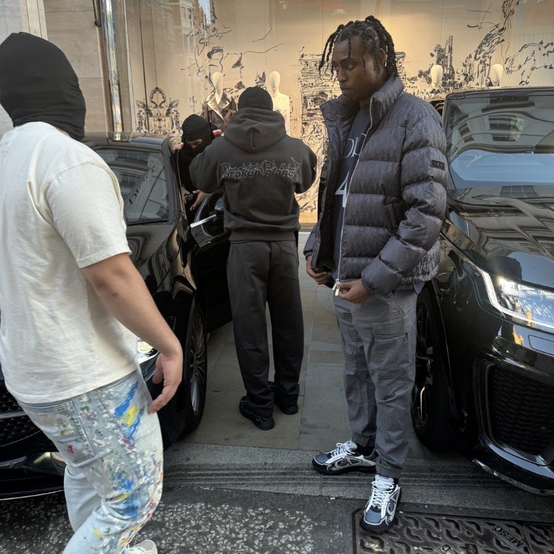 CFigures💷 16💥🕊 (@cfigures16) | Snapchat Stories, Spotlight & Lenses