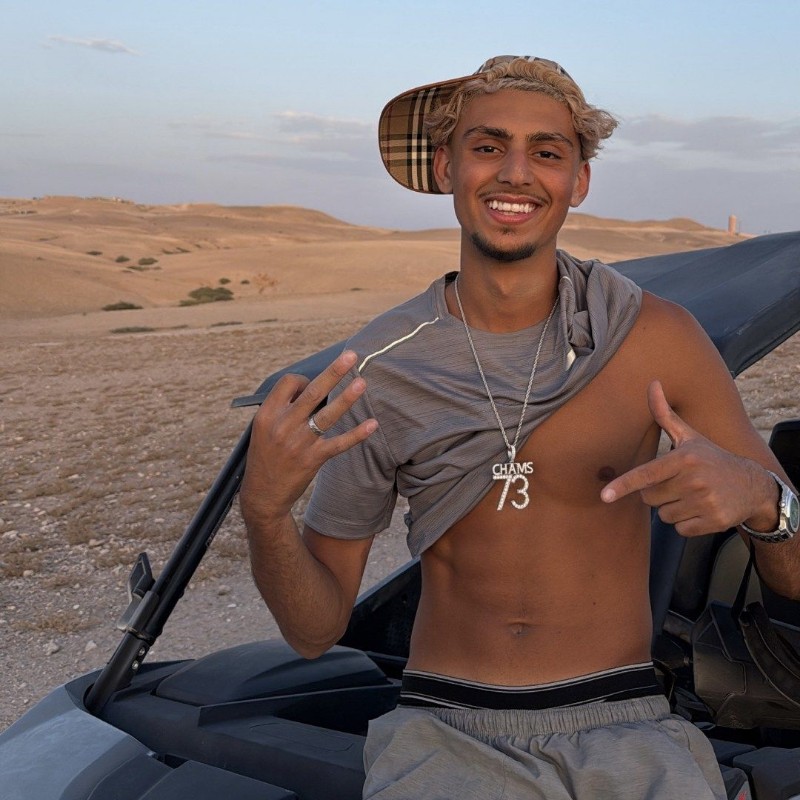 CH•_•MS (@chams_tiktok) | Snapchat Stories, Spotlight & Lenses