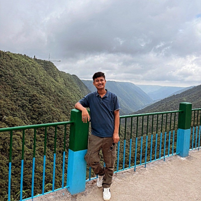 Chandrajit Keisham (@chandrajitkemo) | Snapchat Stories, Spotlight & Lenses