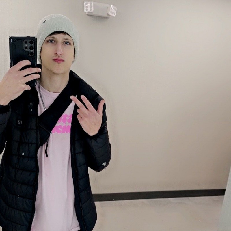 charlie🤙🏼 (@charlieduke33) | Snapchat Stories, Spotlight & Lenses