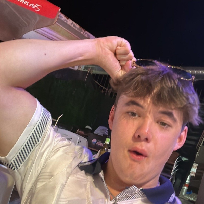 Charlie May (@charliemmay) | Snapchat Stories, Spotlight & Lenses