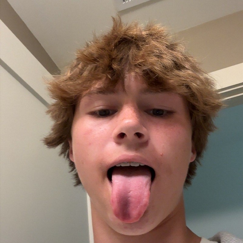 Charlie 🥥 (@charliephilly66) | Snapchat Stories, Spotlight & Lenses