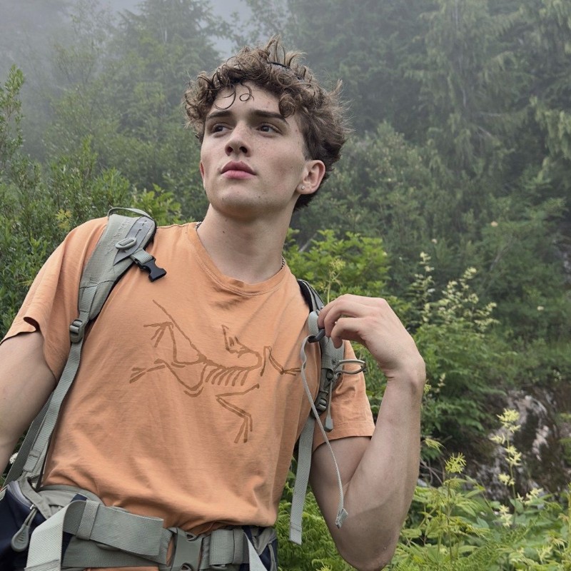 charlie (@charliestringrr) | Snapchat Stories, Spotlight & Lenses