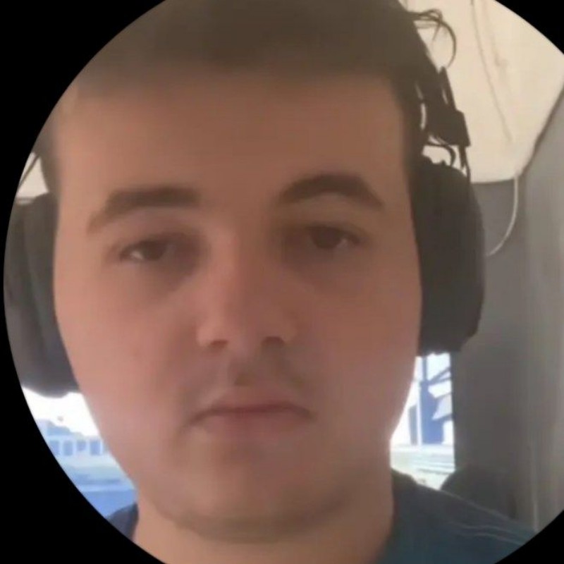 Charlie (@charlsthecom) | Snapchat Verhalen, Spotlight en Lenzen