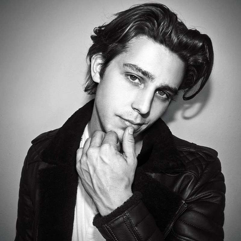 Chas Laughlin (@chaslaughlin) | Snapchat Stories, Spotlight & Lenses