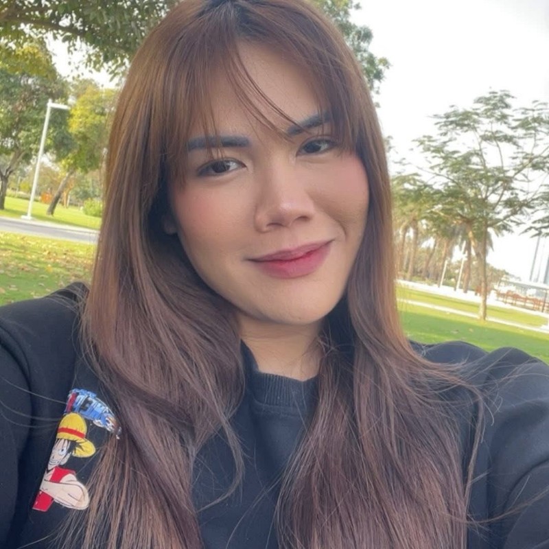 Cheena Cheena (@cheenadubai) | Snapchat Stories, Spotlight & Lenses