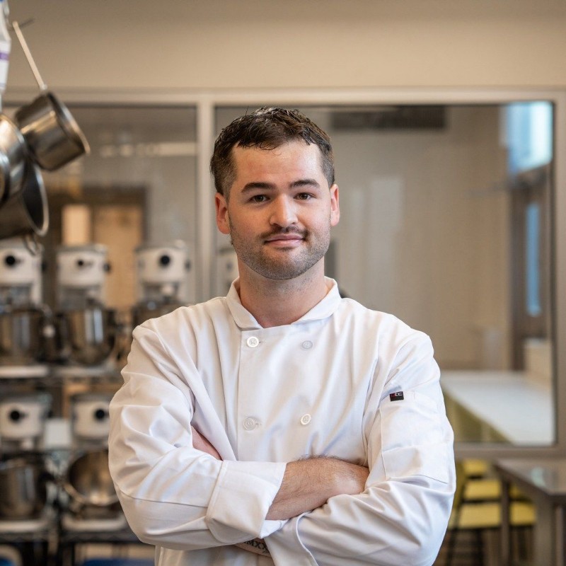 Chef Thomson (@chefthomson) | Snapchat Stories, Spotlight & Lenses