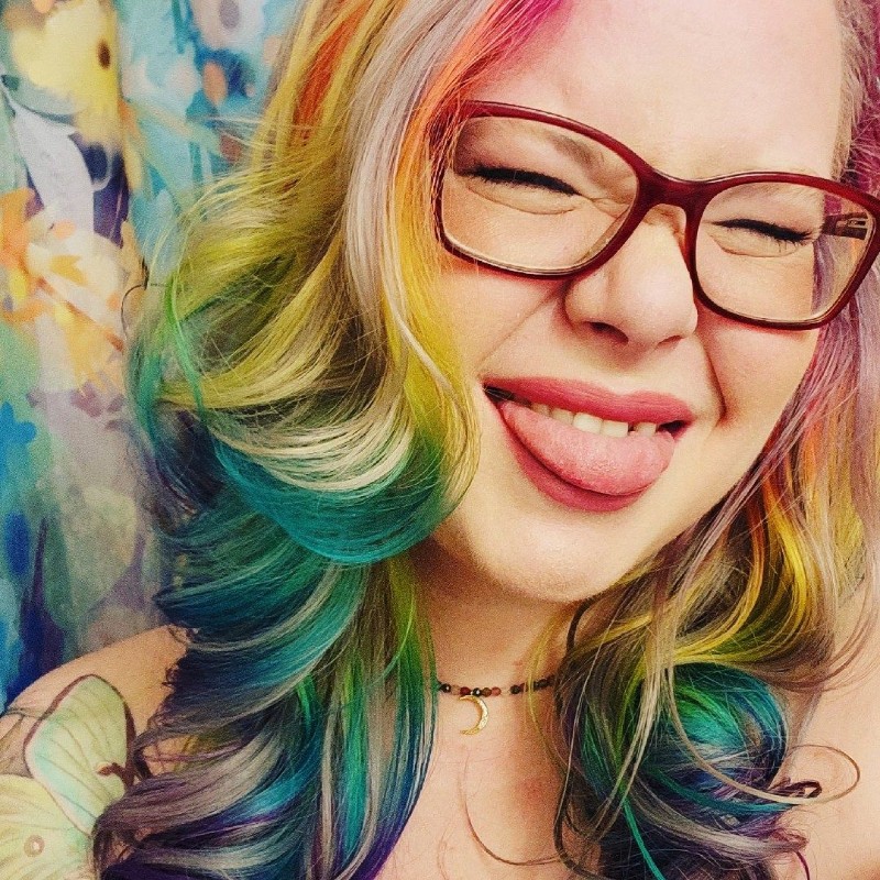 Chelsea June (@chelsea_junebug) | Snapchat Stories, Spotlight & Lenses