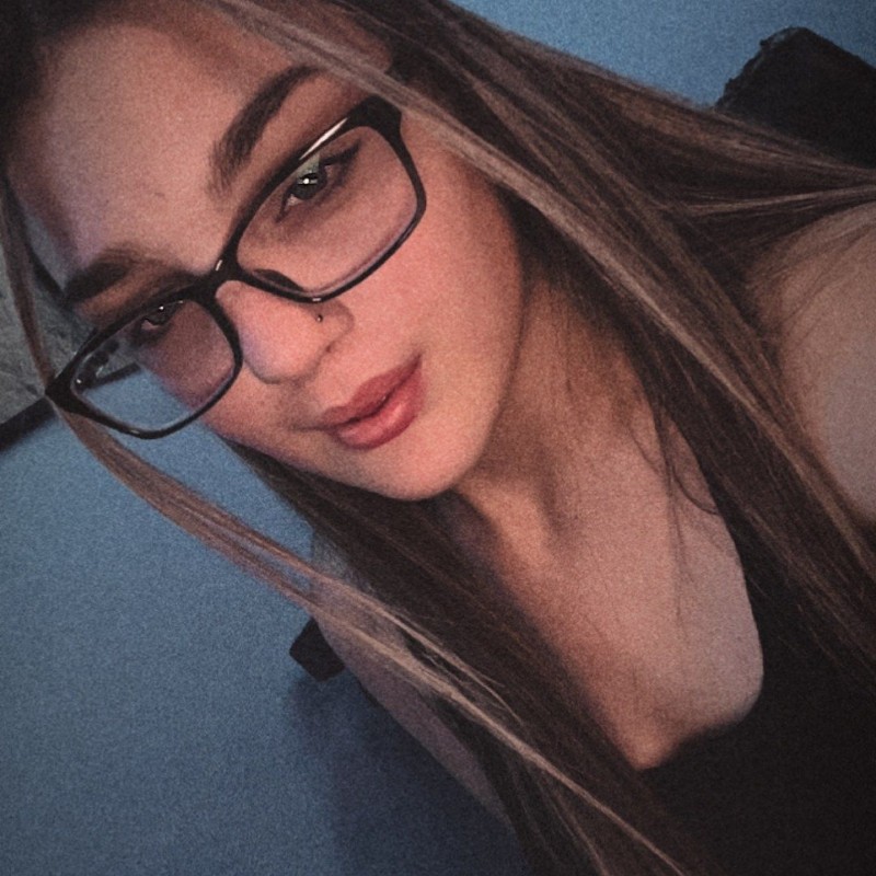 Sarah Howard🃏♠️ (@chevy_girl8096) | Snapchat Stories, Spotlight & Lenses