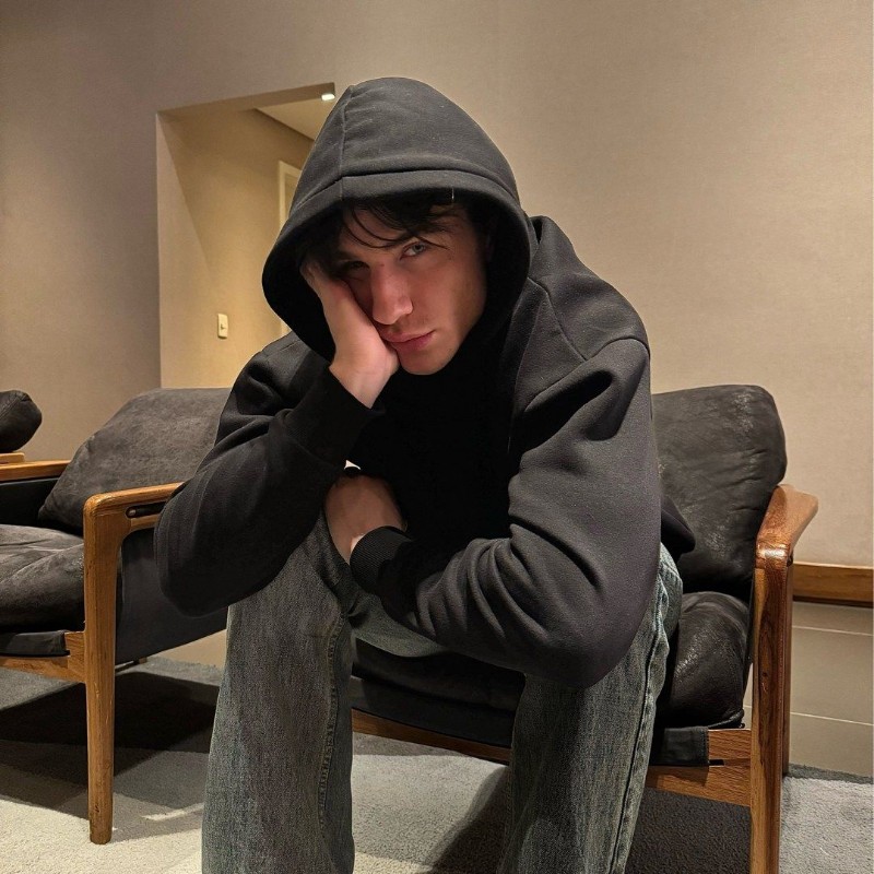 Erand (@chezerand) | Snapchat Stories, Spotlight & Lenses