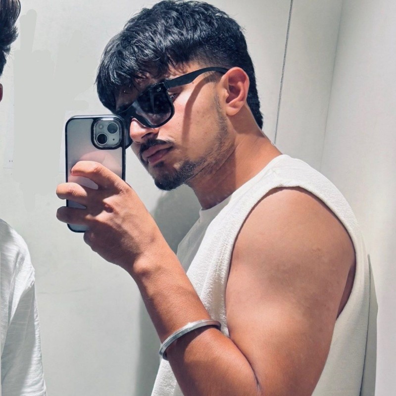 𝐂𝐡𝐨𝐮𝐝𝐡𝐚𝐫𝐲 🦅 (@chhoker_prince) | Snapchat Stories, Spotlight & Lenses