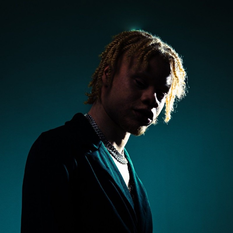 CHILO 💡 (@chi.lochii) | Snapchat Stories, Spotlight & Lenses