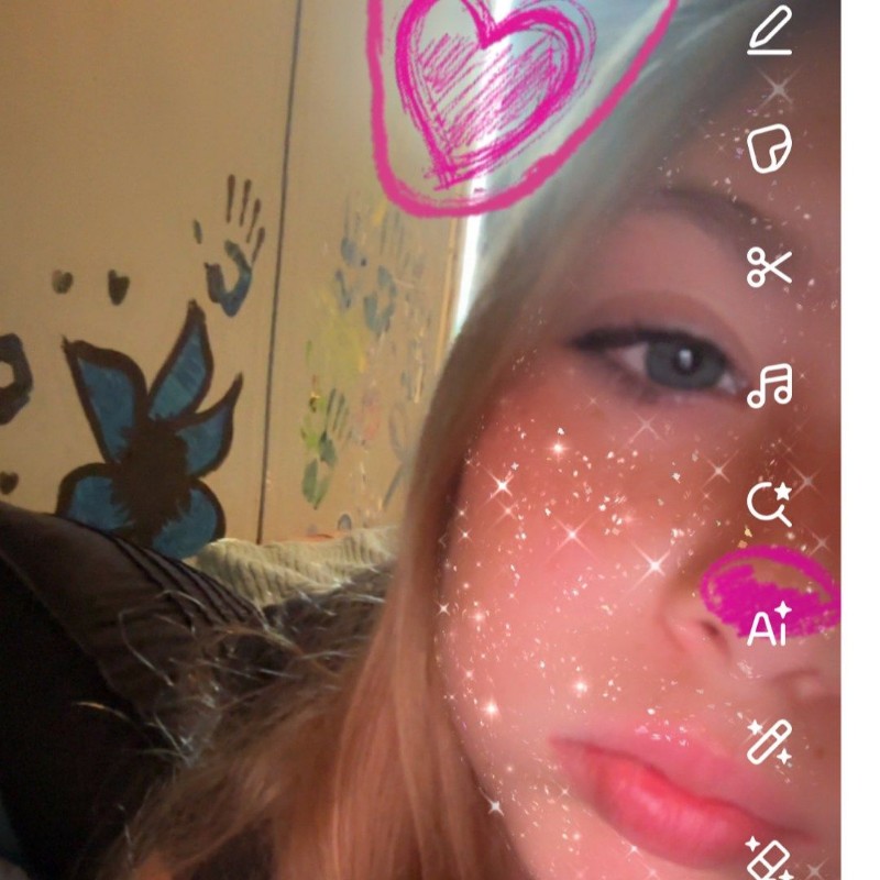 Chloe Lockhart (@chloelockha2025) | Snapchat Stories, Spotlight & Lenses