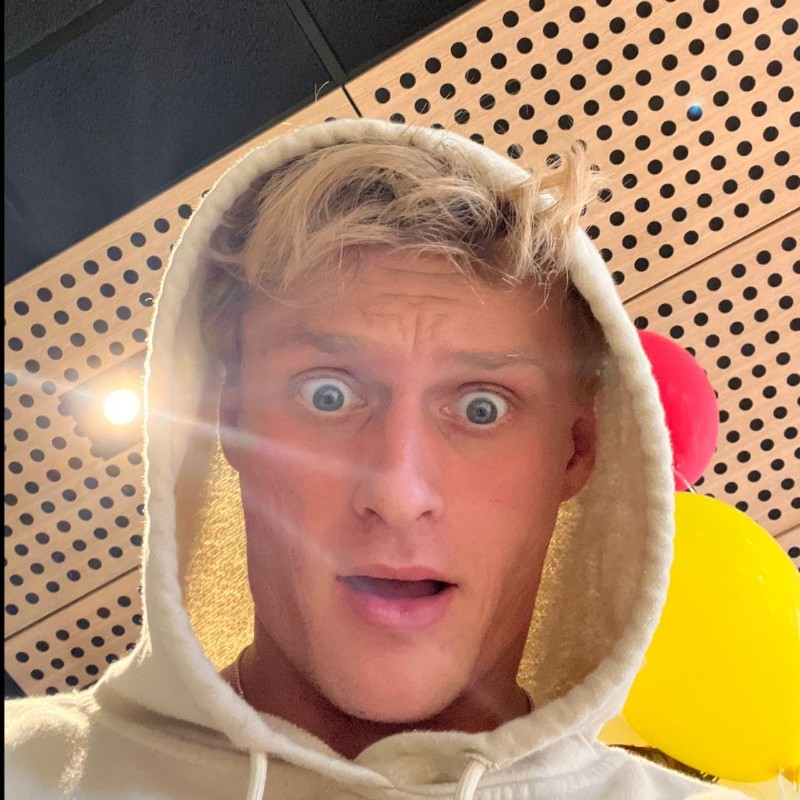 chris :) (@chris_hall34) | Snapchat Stories, Spotlight & Lenses